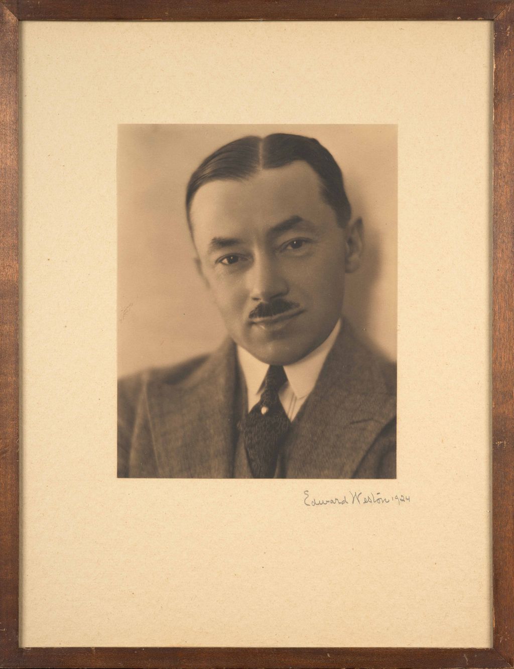 Portrait de Paul Reynaud en costume, vue de face, vers 1924