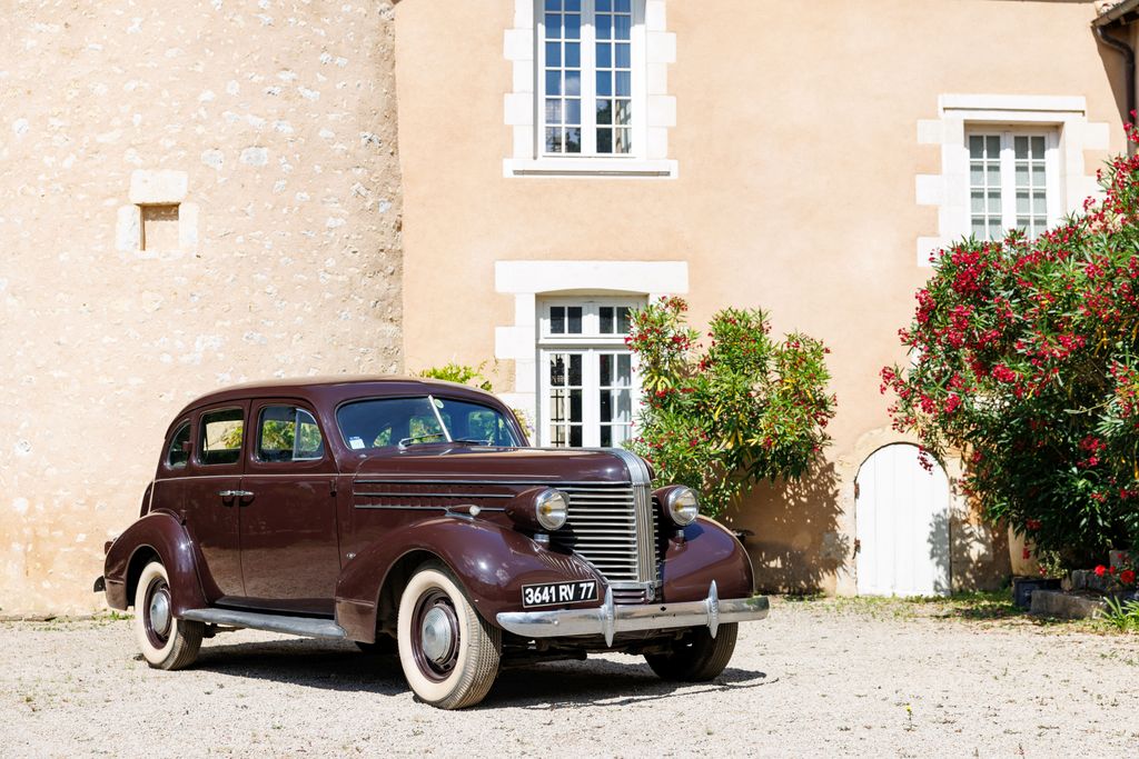 1938 Pontiac Eight Touring Sedan Modèle 28 Sans réserve