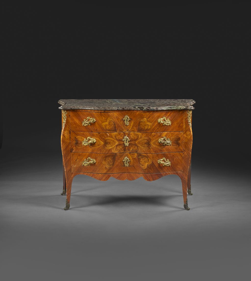 COMMODE GÉNOISE DU MILIEU DU XVIIIe SIÈCLE