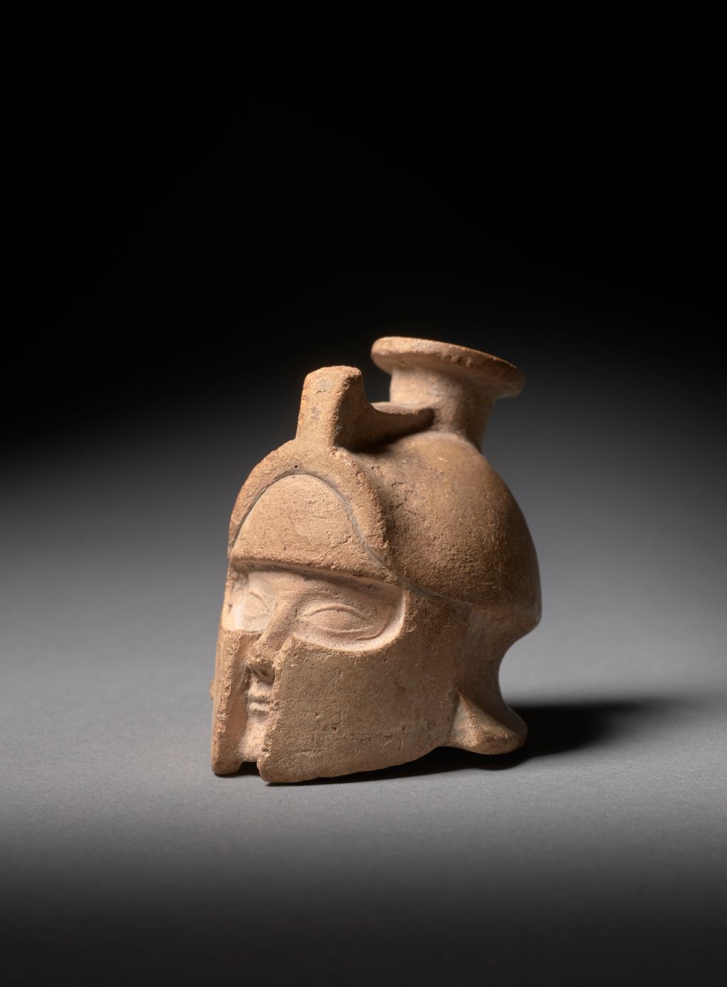 ARYBALLE PLASTIQUE EN TERRE CUITE SOUS LA FORME D'UNE TÊTE DE GUERRIER ...